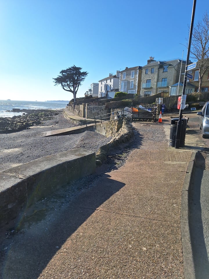 Sea Views From Every Window ! Bienvenue - Bembridge