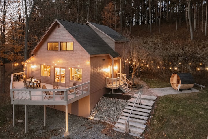 Private Cabin In The Woods: Pool, Sauna - Finger Lakes, NY