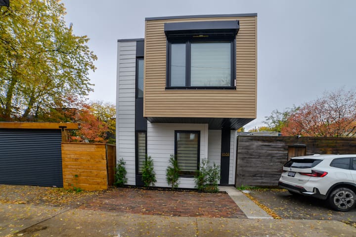 Chic Laneway Home In Riverdale / Leslieville - Toronto
