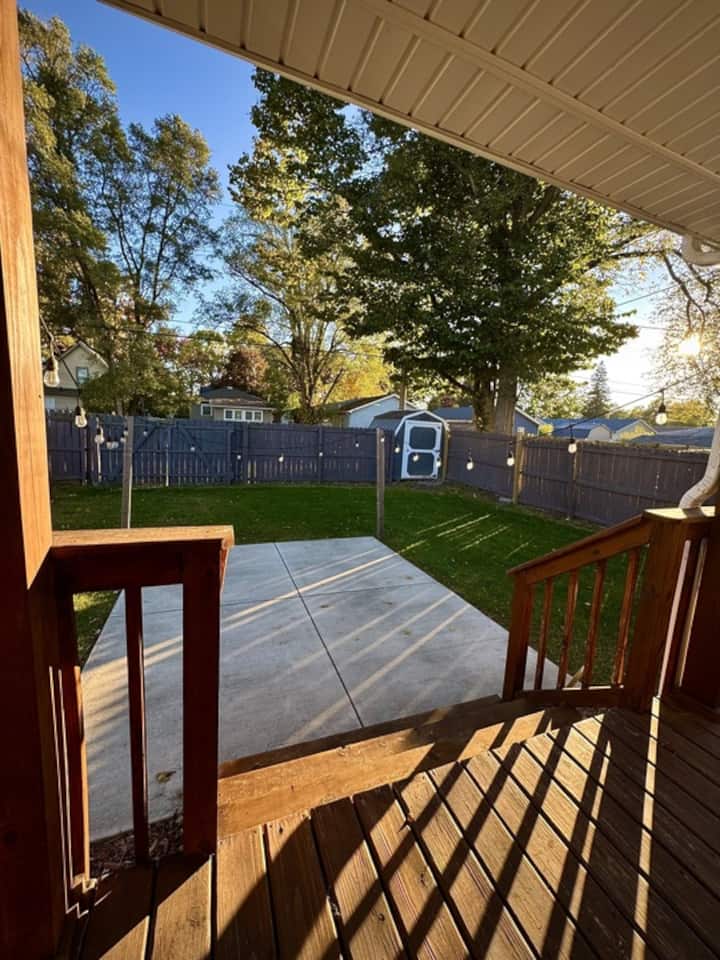 Notre Dame Huddle House - University of Notre Dame, Notre Dame