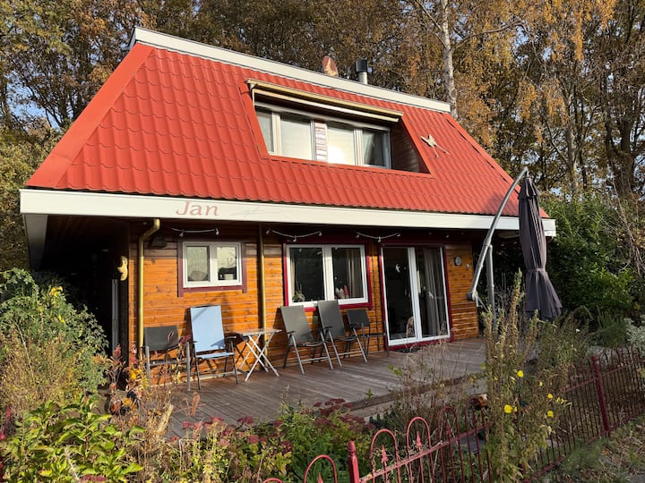 Houten Huis Aan Zuidlaardermeer - Pays-Bas