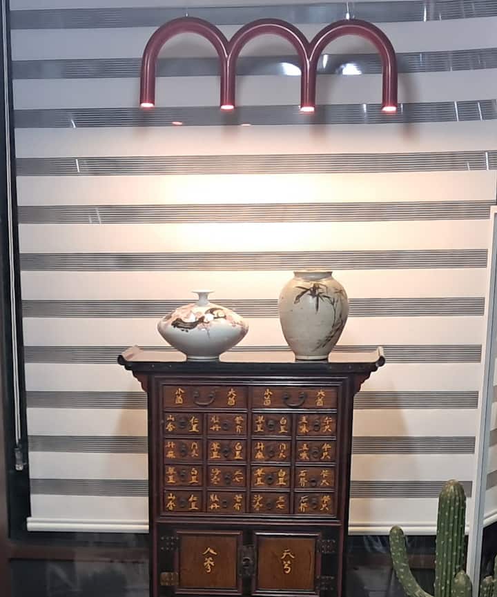 Ut Gangnam/7인/3r4b/신논현역 도보3분/공항버스/강남대로/k뷰티/ddp/bts - Seoul