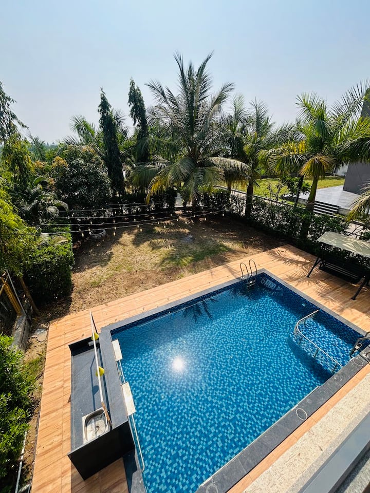 Riverview House With Private Pool - Navsari
