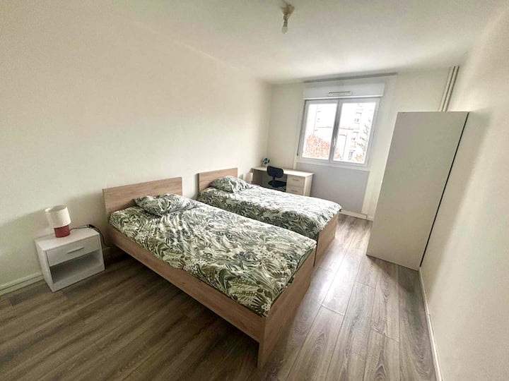 Appartement 3 Chambres Près De Marques Avenue - Troyes