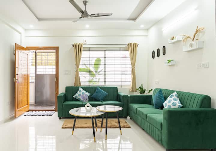 Kmr - 202 Btm/hsr/silk Board/madiwala - 