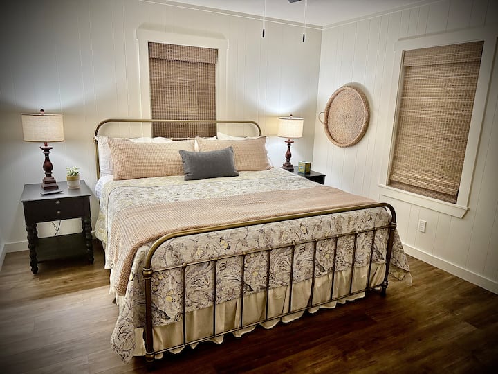 The Homestead-vintage Charm Near Pat Mayse Lake - Grant, OK