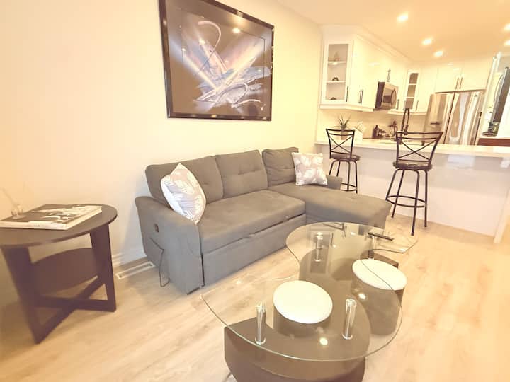 Garden 1br Suite | Ev Charger Near Yyz & Square1 - Mississauga