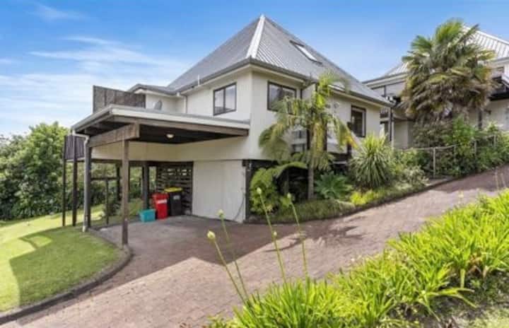 Funky Self-catering Chalet In Onemana - Pauanui