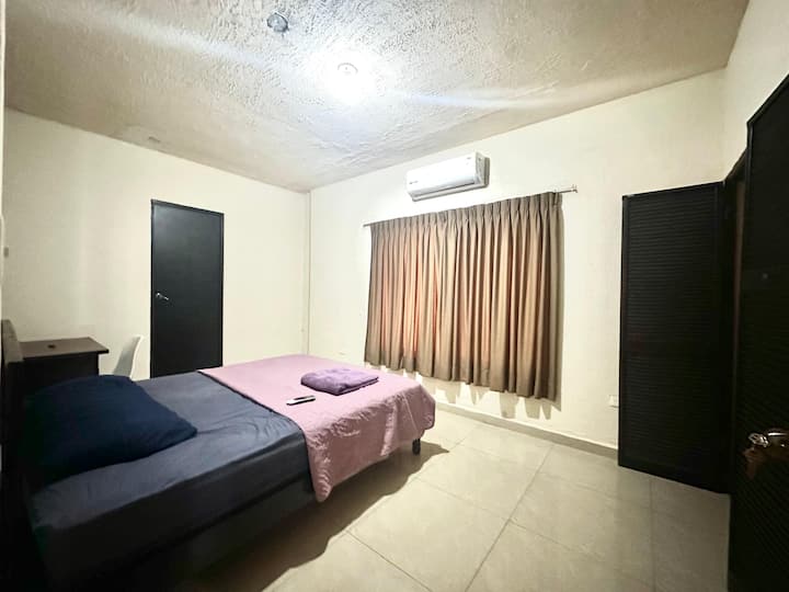 Lovely House For 8+ - Monterrey