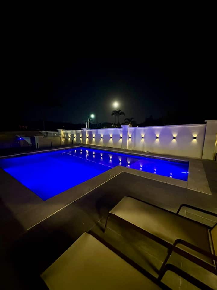 Garden House Com Piscina Aquecida - Brazil