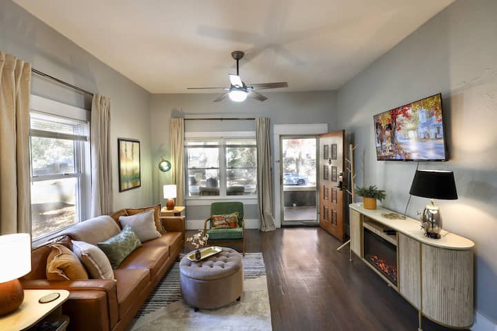 The Bee’s Knees Bungalow - Florence, AL