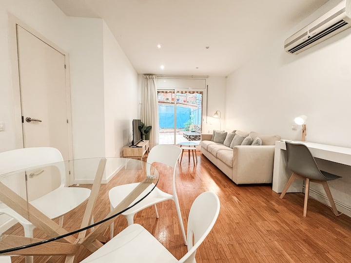 Lovely And Renovated 3 Bedroom W/ Private Terrace - Cerdanyola del Vallès