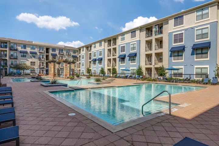 Upscale Comfort Near Legacy West Frisco, Tx - Plano, TX