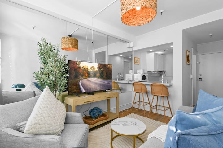 Justlisted/renovated/pool/steps To Beach/dining1br - Palm Beach, FL