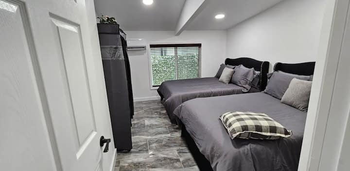 Best House In Compton - Carson