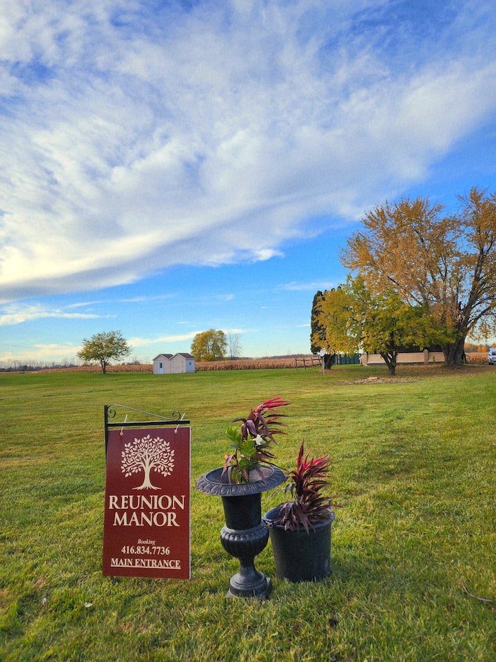 Reunion Manor, An Incredible Place To Gather. - Georgina