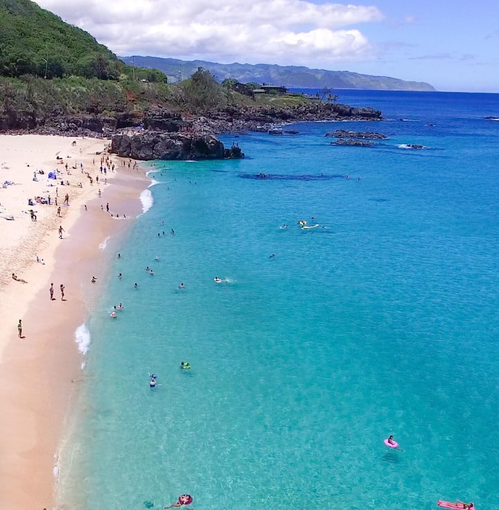Beach Getaway - Laniakea Beach, HI