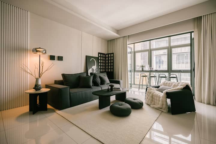 Chic Cityscape Stay In Bukit Bintang, Trx | 1-6pax - Sabah