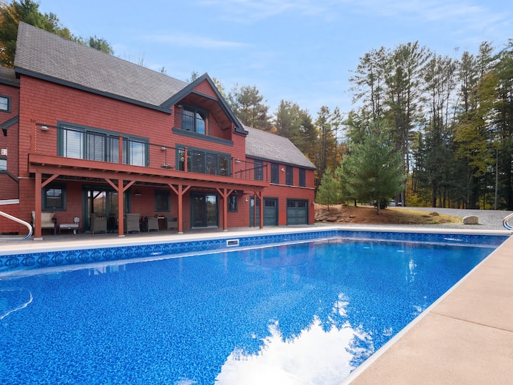 Luxury Woodstock Retreat W/ Pool & Mountain Views - Woodstock, VT