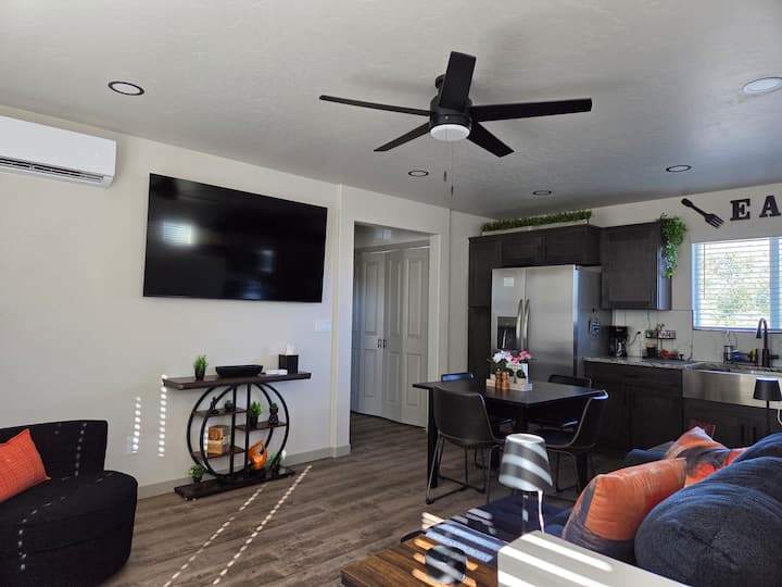 Brand New Cozy And Private Upstairs Unit - Grand Junction, CO