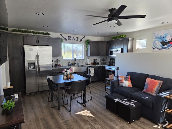 Brand New Cozy And Private Upstairs Unit - Grand Junction, CO
