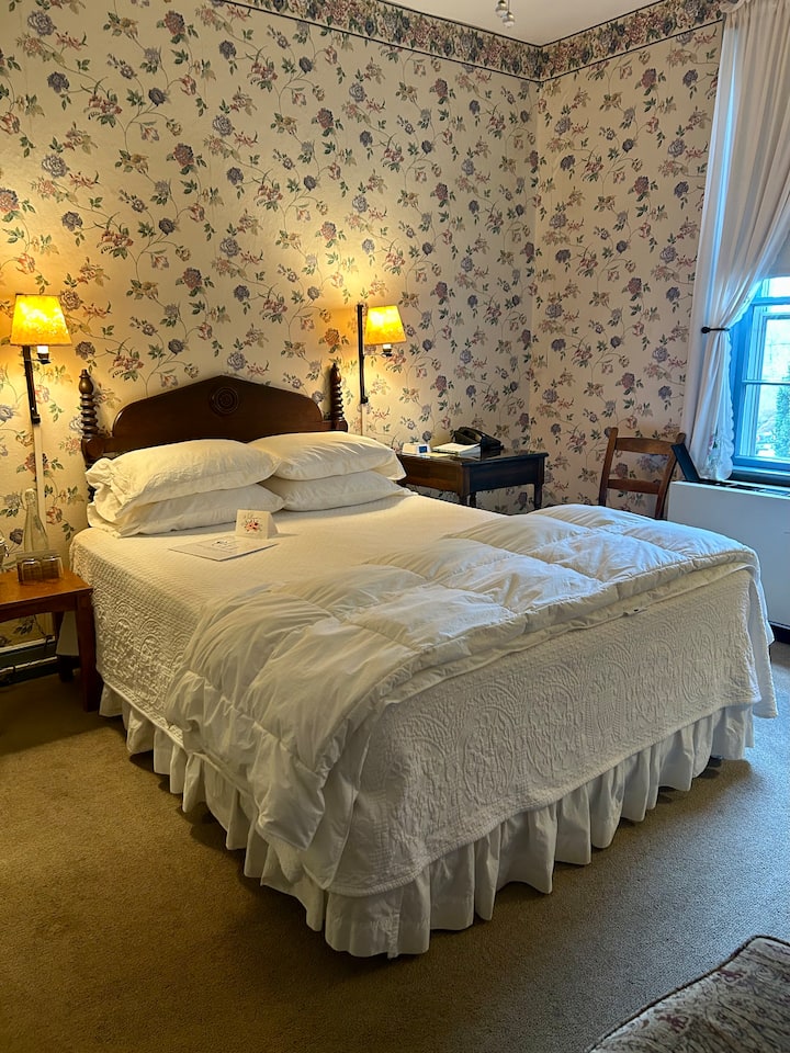 120 - Ada Standard Queen - Lewisburg, WV