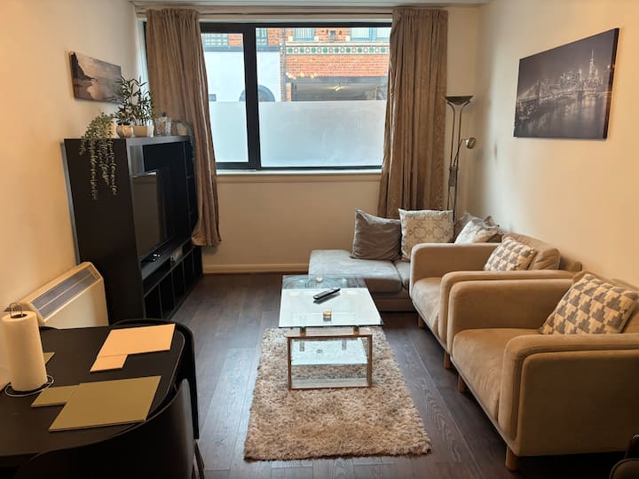 2 Bed City Getaway - Sapphire Heights - Birmingham