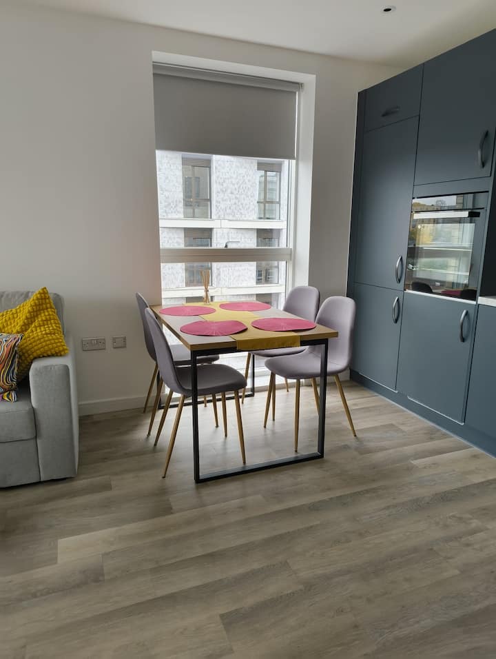 2 Double Bedroom Apartment Next To East Croydon - Croydon, UK