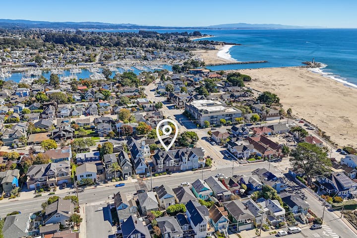 Seabright Beach | Sauna, Spa & Harbor Walks - Santa Cruz, CA