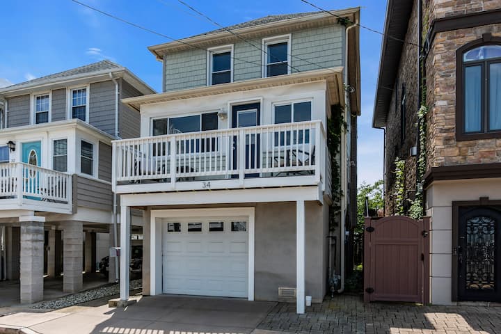 Watch The Boats Go By At Our Sea Bright Beach Home - Highlands, NJ