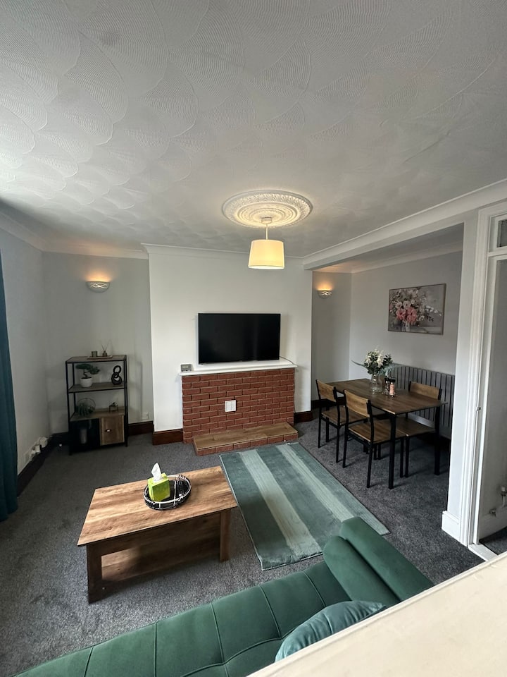 Seaview Apartment 1 Bedroom 2 Beds Up To 4 People - Lowestoft