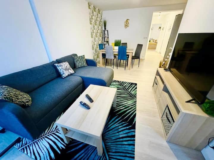 T4 Moderne Roubaix Centre • 8 Pers • Proche Métro - Roubaix