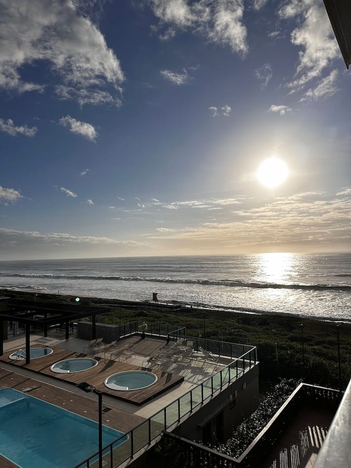 Férias Em Família Com Pé Na Areia. - Barra Velha