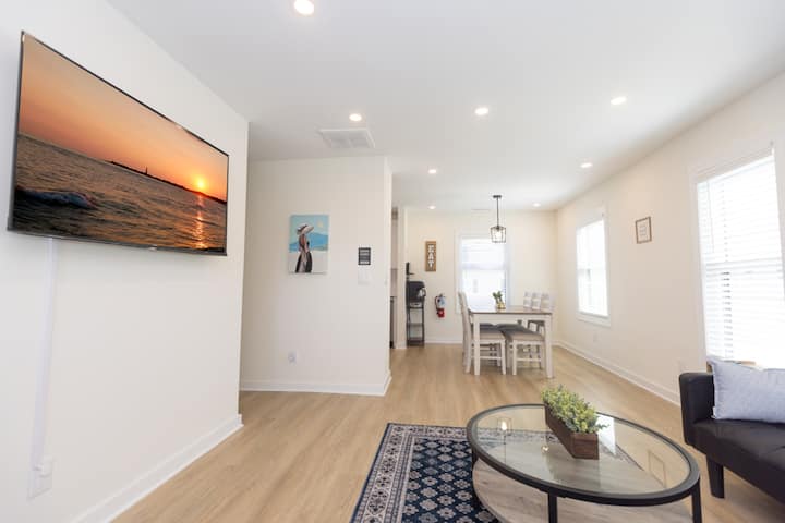 Bright, Modern 2 Bdr Condo>wildwood Crest, Parking - Poverty Beach, NJ