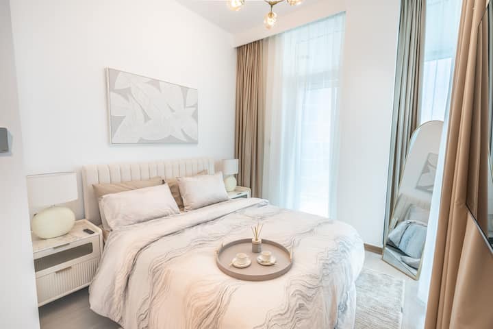 Cozy 1bhk Near Burj K 800m To Metro|infinity Pool| - Dubai