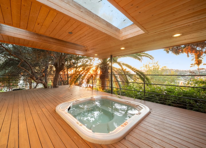 Silver Lake Design Dream With Outdoor Living Charm - Glassell Park - Los Angeles