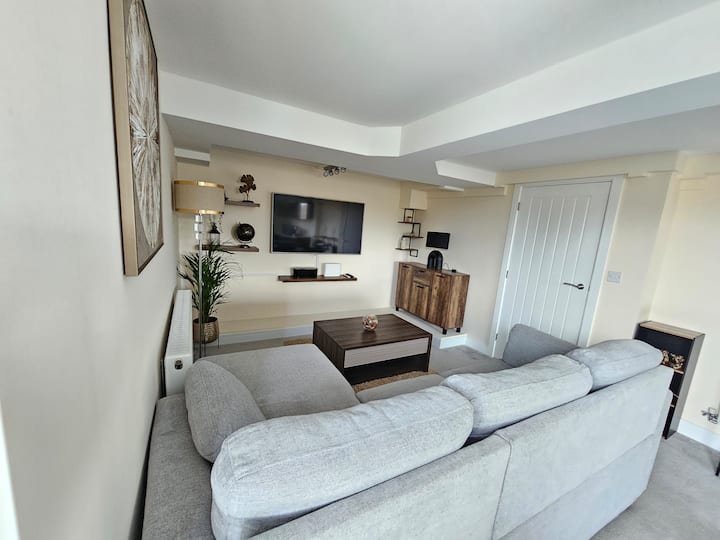 Guest House-modern Apartment In Newmarket High St. - Suffolk