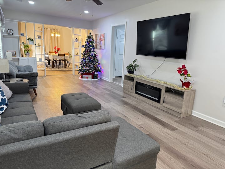 Brand New Spacious Home In Central Private Area - Memphis, TN