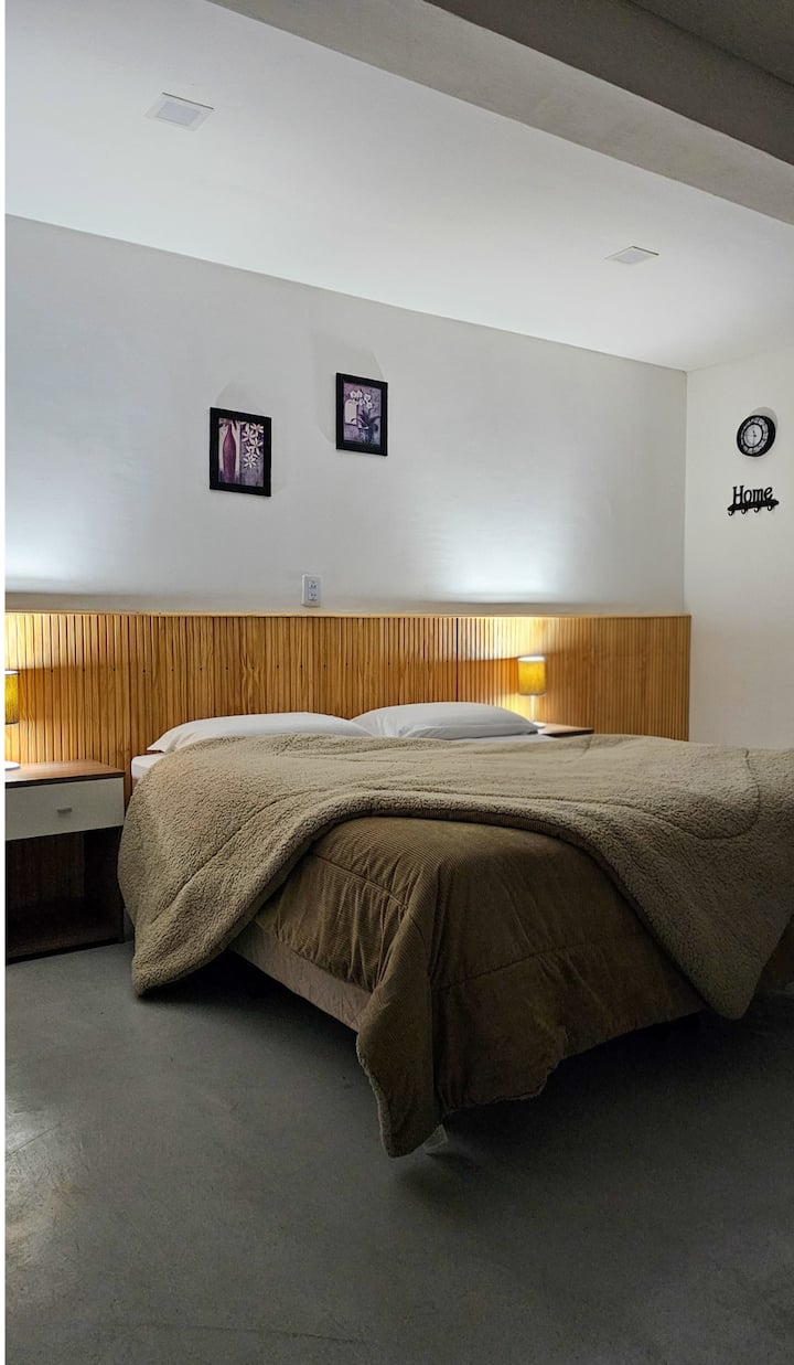 Encantador Monoambiente En Av. Principal. - El Calafate