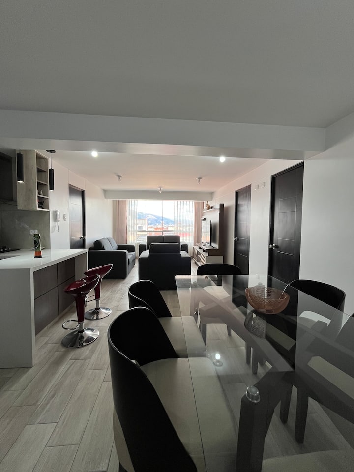 Departamento Amplio Y Moderno En Cusco - Perú