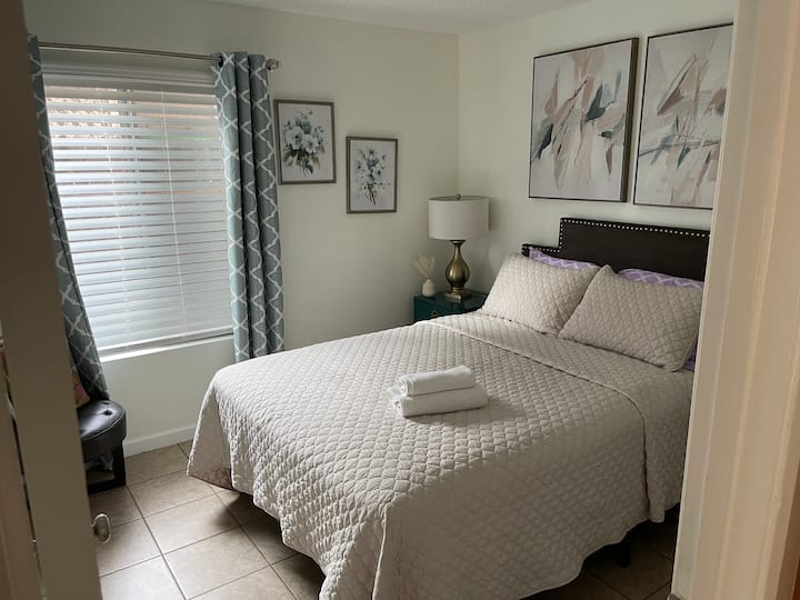 Bakersfield Home 4 Bedrooms 3 Bathrooms With Pool - Bakersfield