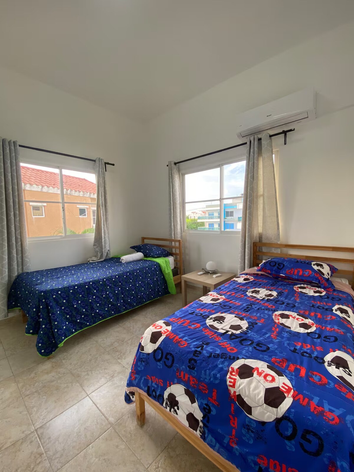 Bright 2 Bedroom 2 Bathroom Apartment - Airbnb