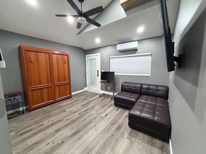 Hart Studio - Santa Ana, CA