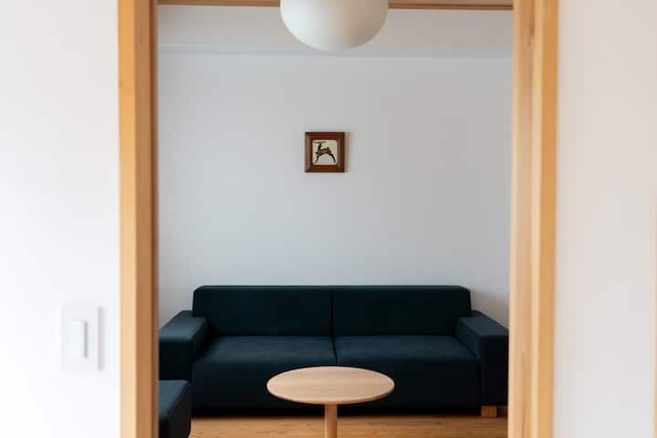 【Rotan寺町】繁華街のほど近く、古き良きお寺の街に佇む一棟貸しの宿 - Matsue