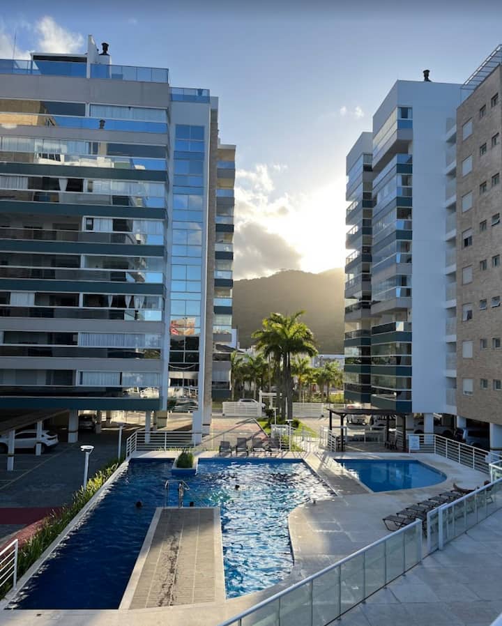 Apartamento De Alto Padrão Praia De Palmas Sc - Governador Celso Ramos