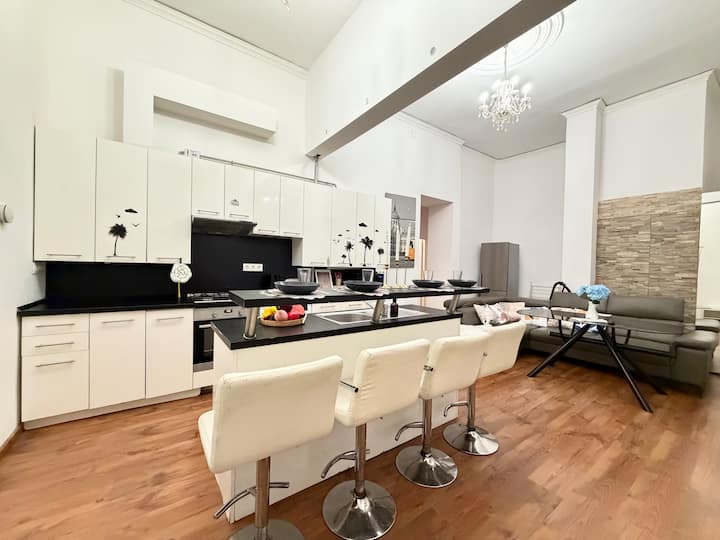Elegant 6br Apartment Downtown Budapest - Budapeste