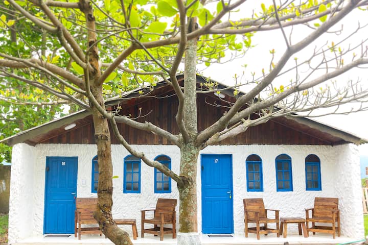 Frente Mar · Maravilhoso Chalé 16 · Pé Na Areia - Ilha Comprida