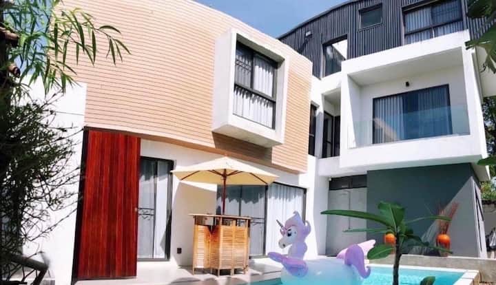 Pool Villa Bearing B - Bangkok