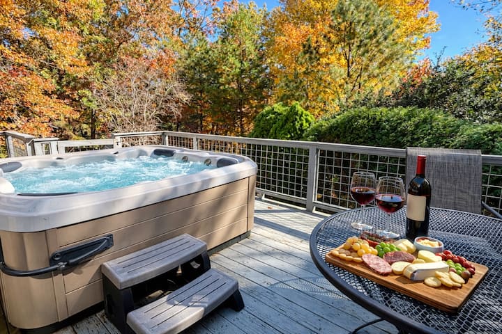Deer Crossing - In Rumbling Bald - Lake Lure - Lake Lure, NC