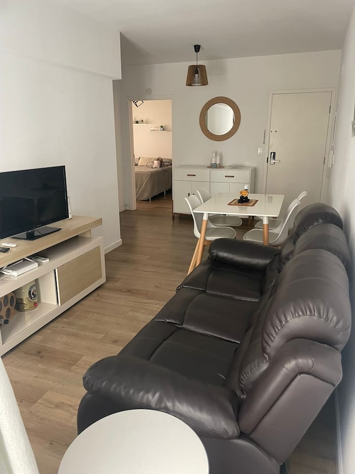 Excelente Apartamento En Cordón - Montevideo